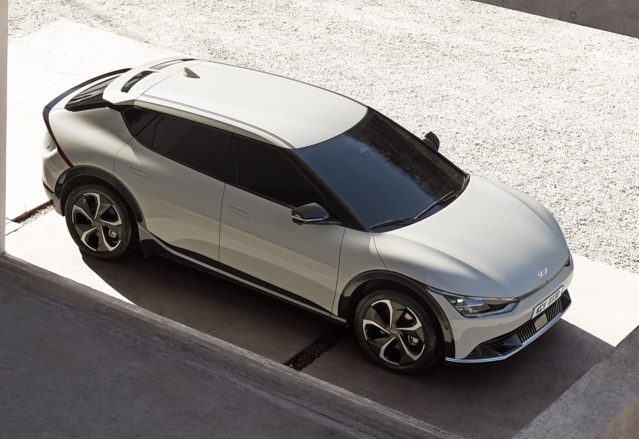 Debut of ‘Opposites United’ Design Philosophy Showcased In New EV6 ...