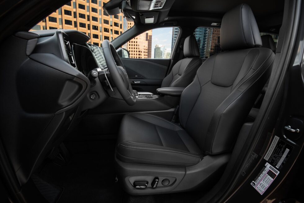 Lexus TX 500h F Sport Review - Maynards Garage