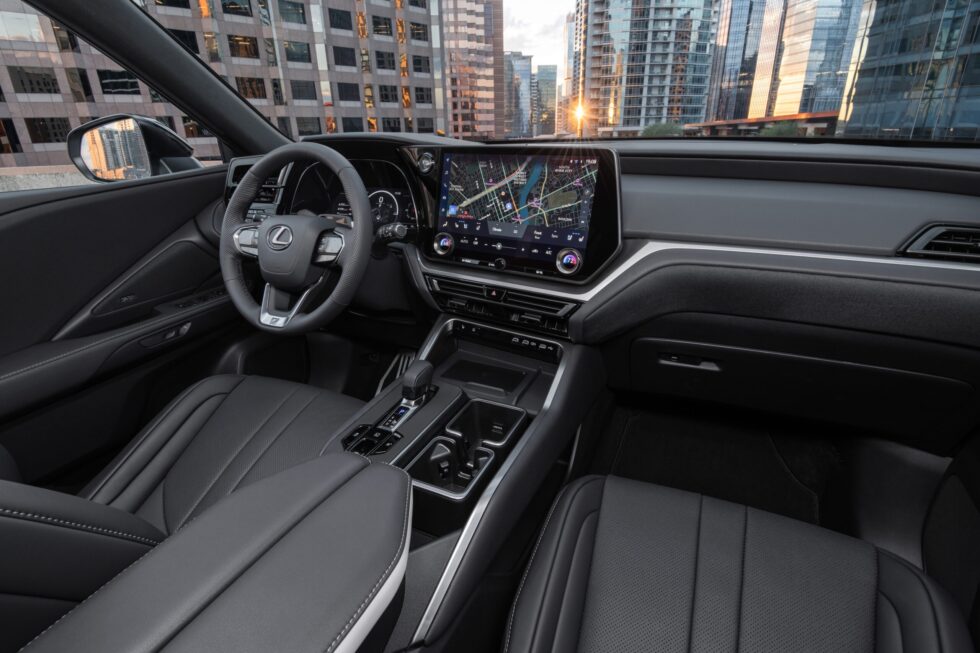 Lexus TX 500h F Sport Review - Maynards Garage