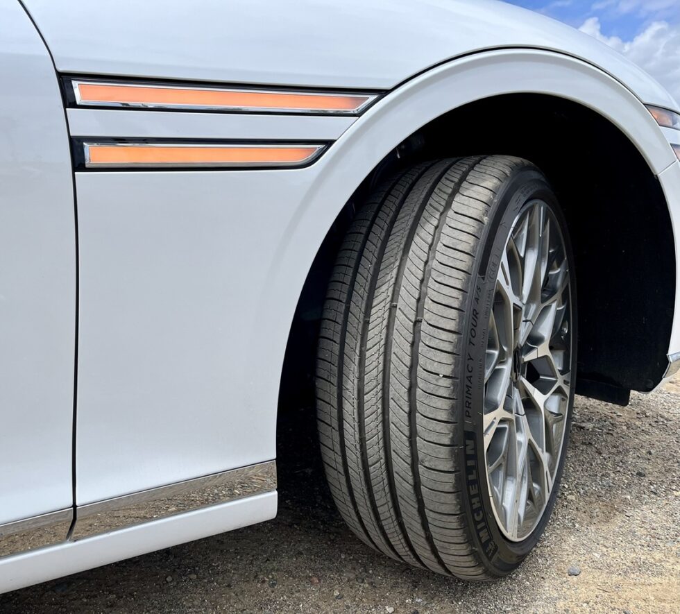 Genesis G90 3.5T E-Supercharged Review - Maynards Garage